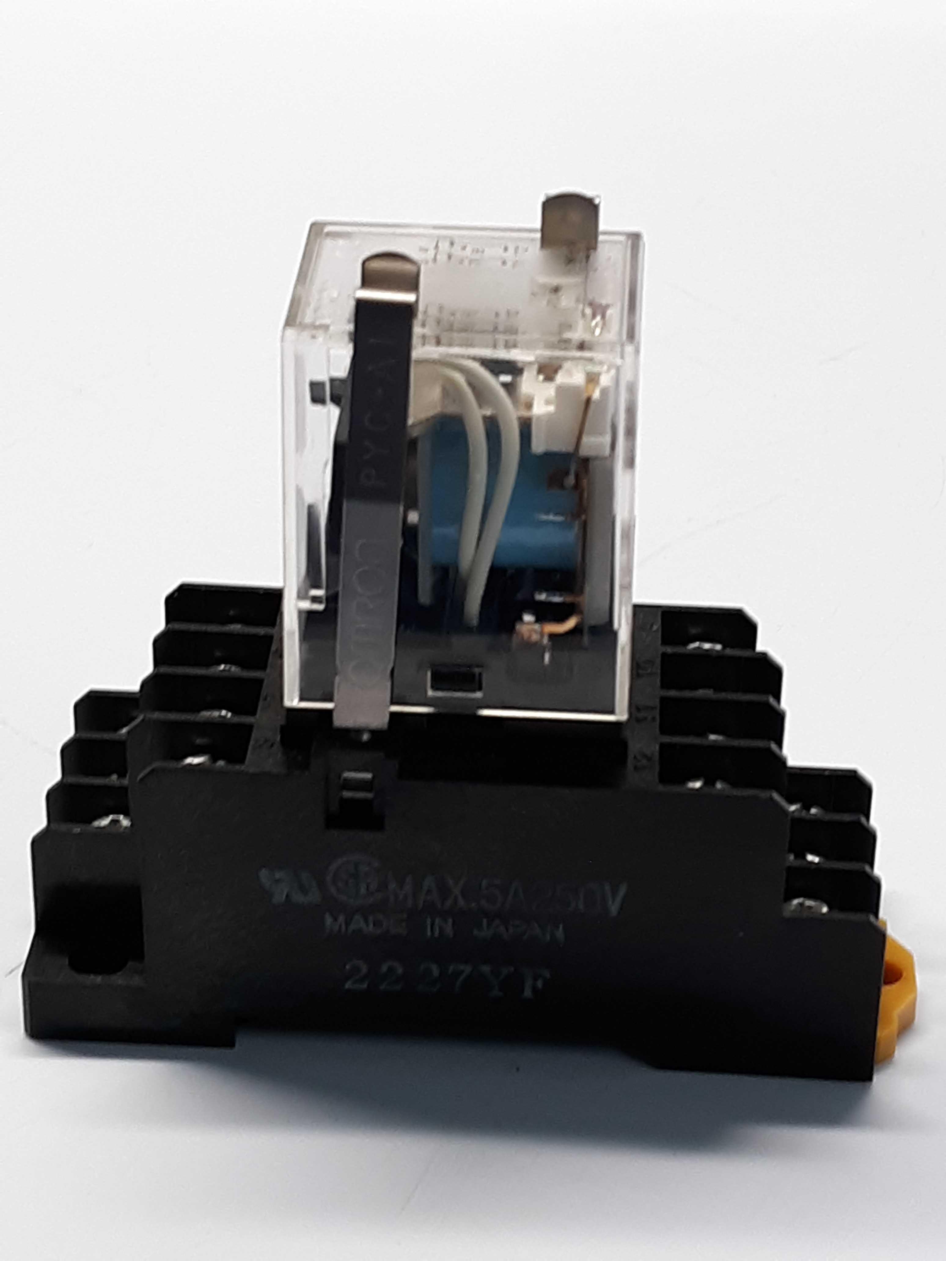 Omron MY4N Cube Relay 24VDC with 2227YF Socket Base