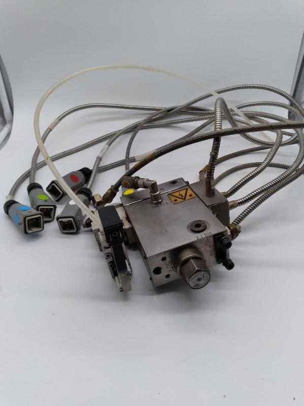 Nordson 8057582 Hot Melt Adhesive Applicator System