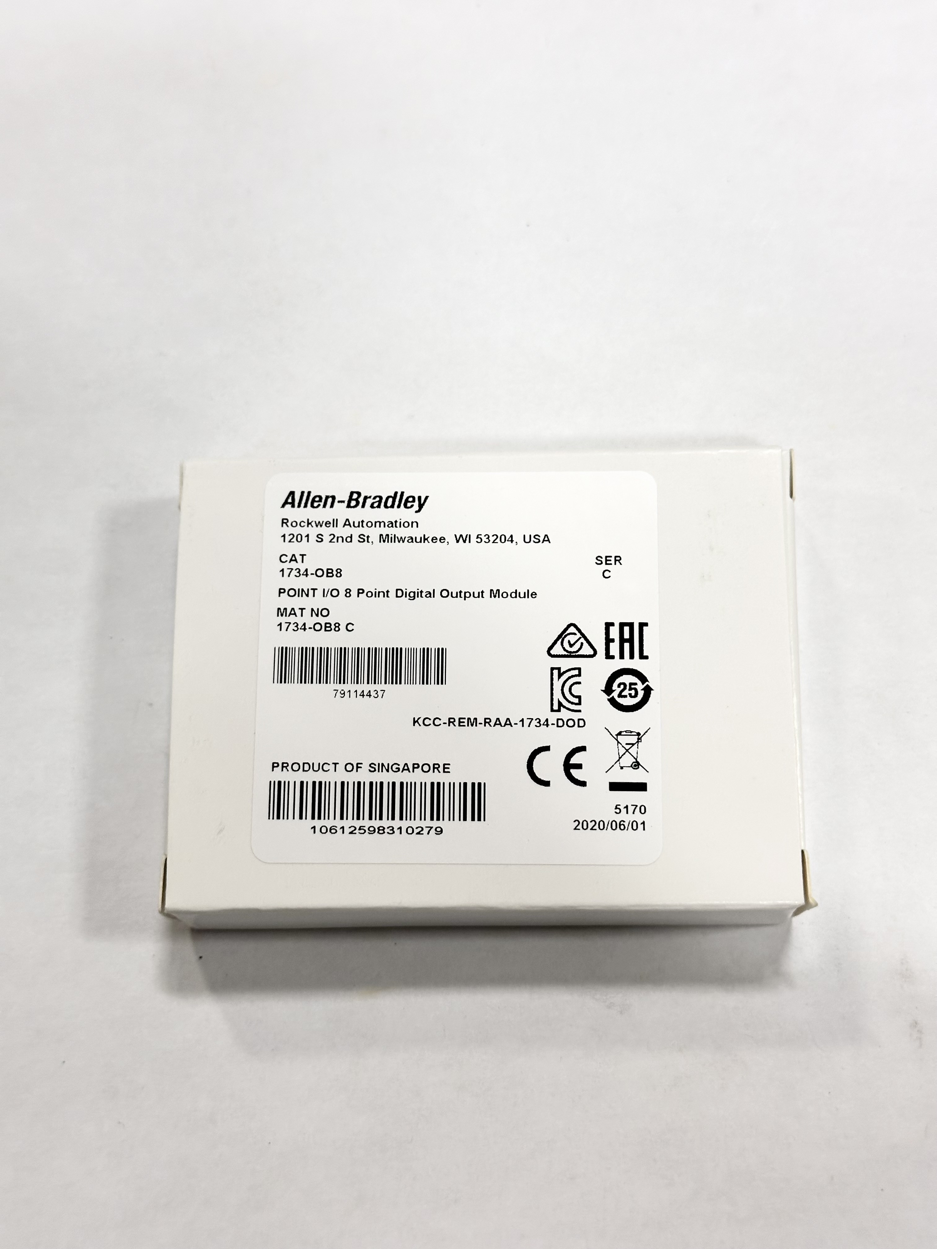 NEW Allen-Bradley 1734-OB8 SER.C Digital Output Module