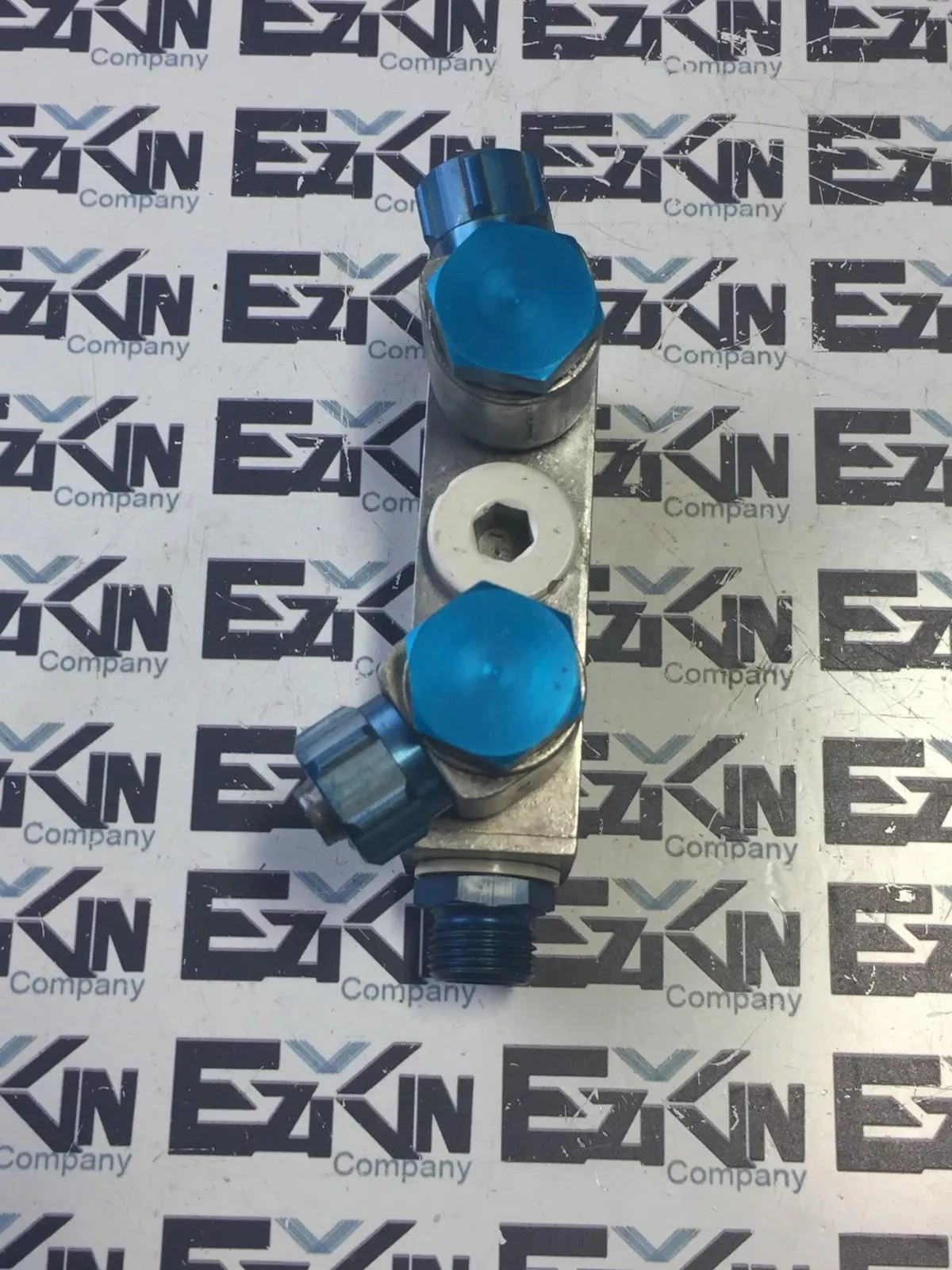 Festo FR-4-3/8B Pneumatic 2-Way Distribution Block