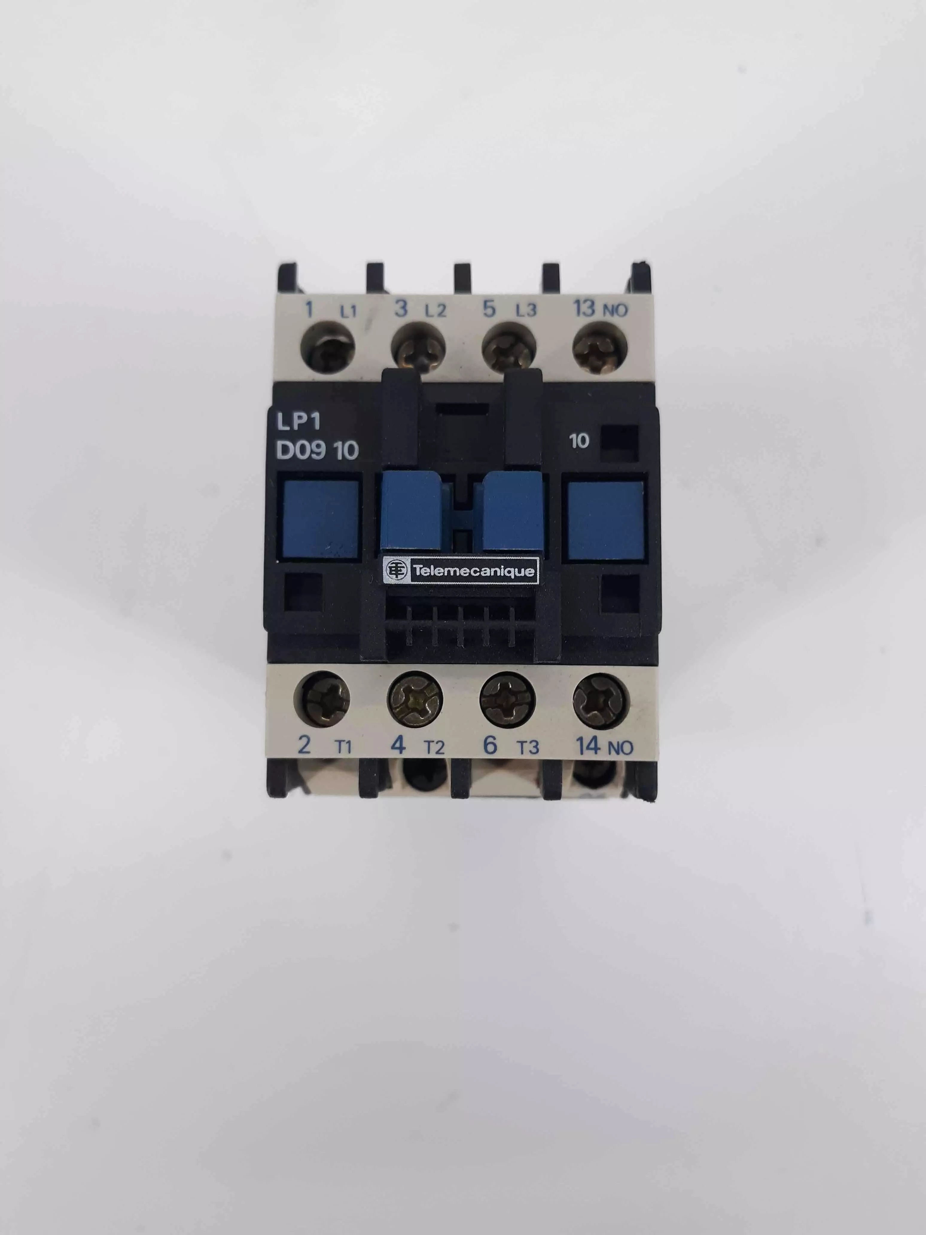 Telemecanique LP1D0910 24V Contactor 24VDC Coil 24-250VAC 25A