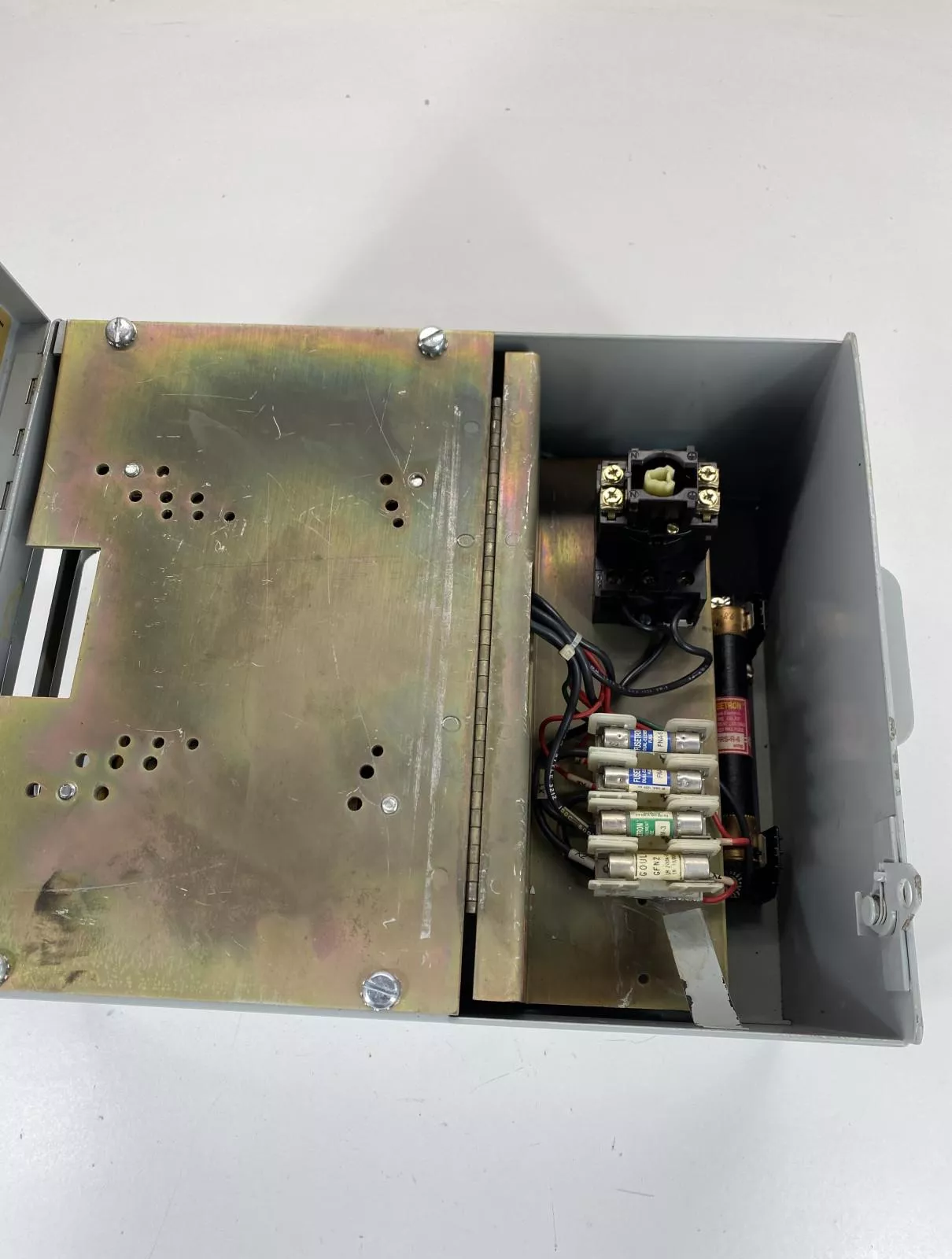 Daykin APFS-01 Enclosed Disconnect Transformer 2kVA