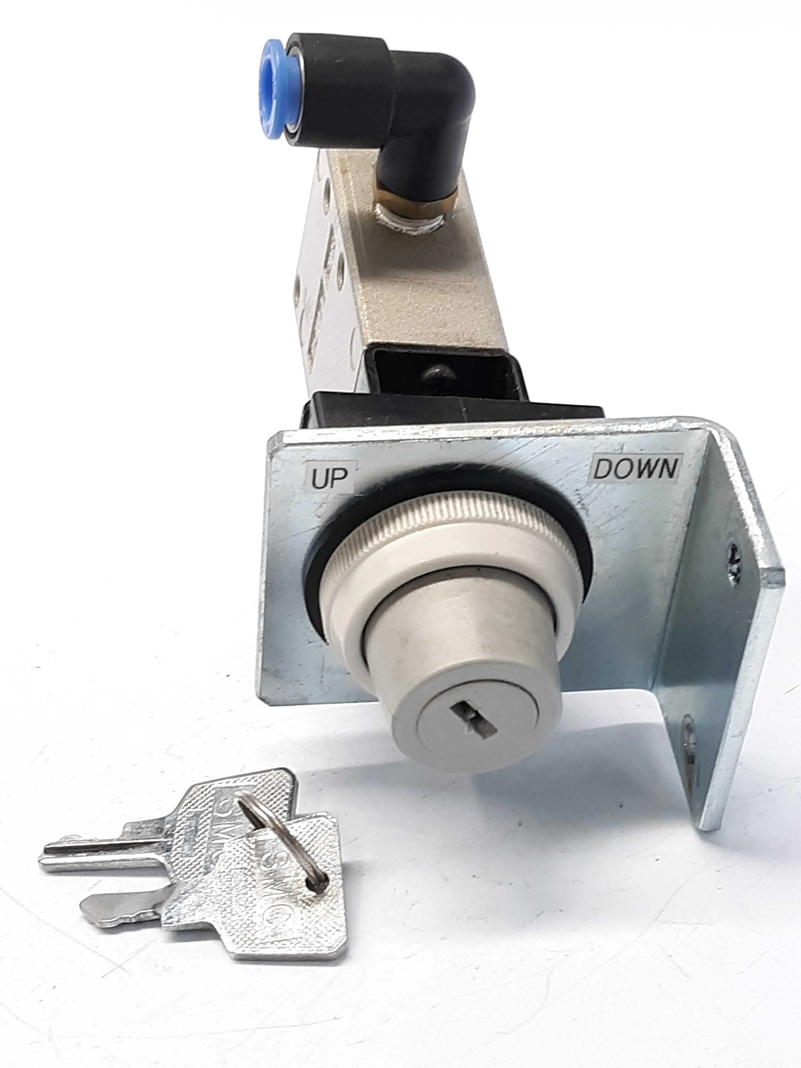 SMC VM4 Port Mechanical Valve Switch