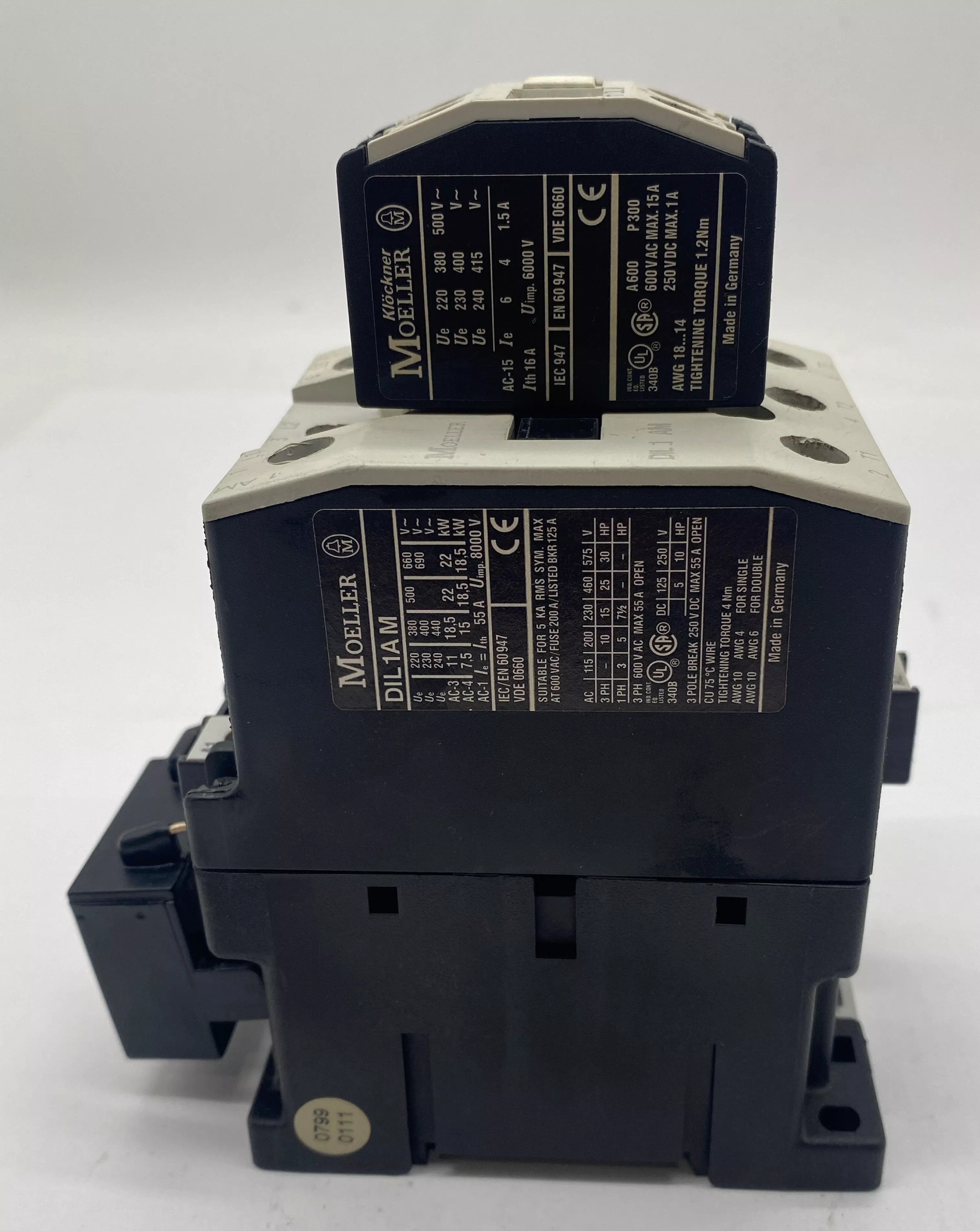 Moeller DIL1AM Contactor 600VAC 55A W/11DILM Aux. Contactor